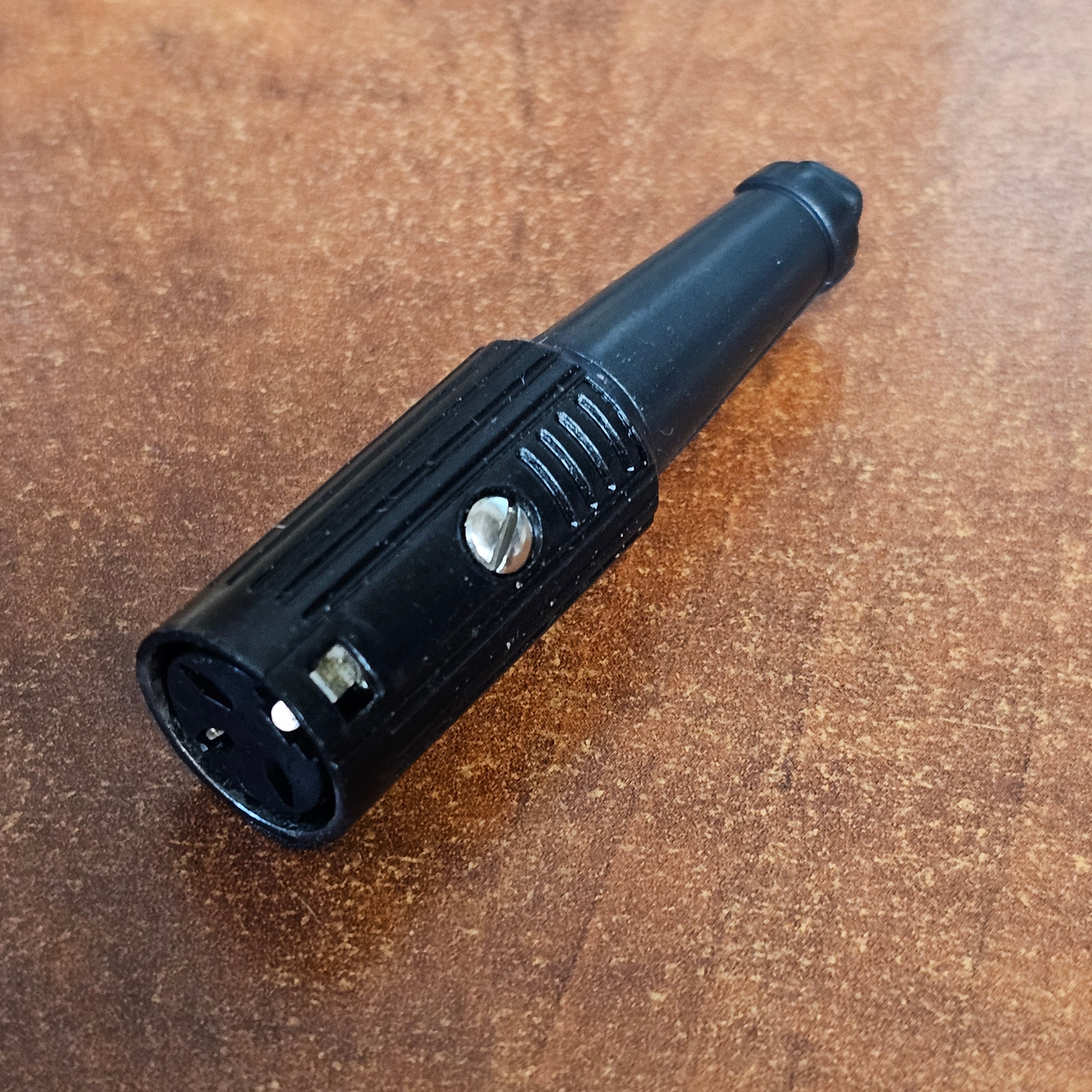 3-pin DIN Female connector – Du-All Camera